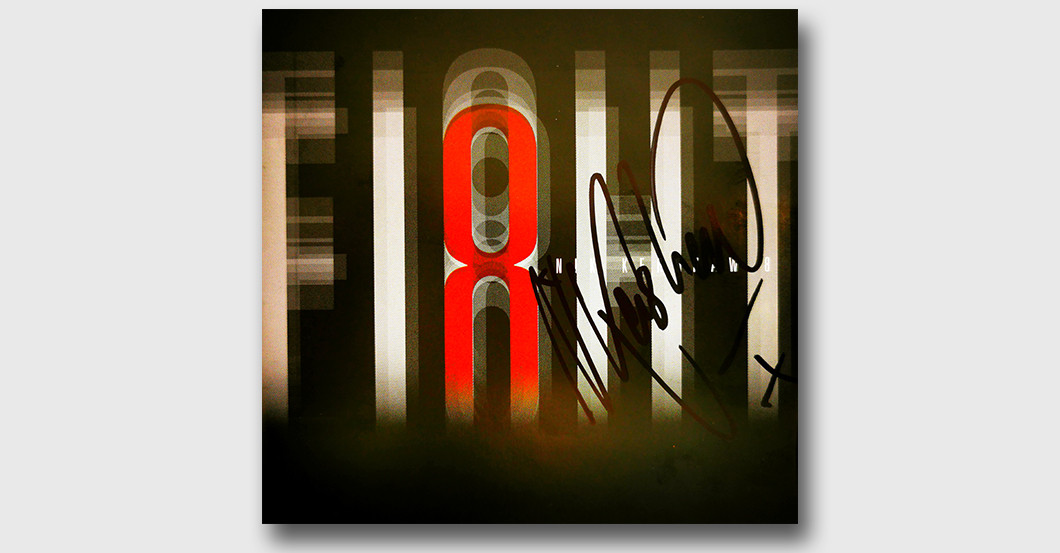 Zum Tour-Start: 80er-Star Nik Kershaw signiert seine CD „Ei8ht“