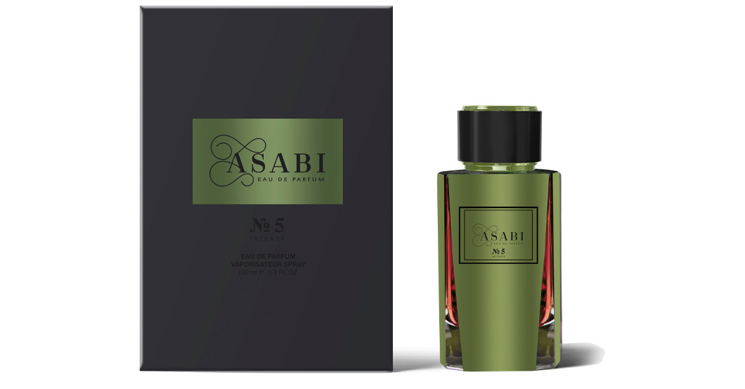 Exklusiv, global und kosmopolitisch: Unisex-Parfum „Asabi No. 5“
