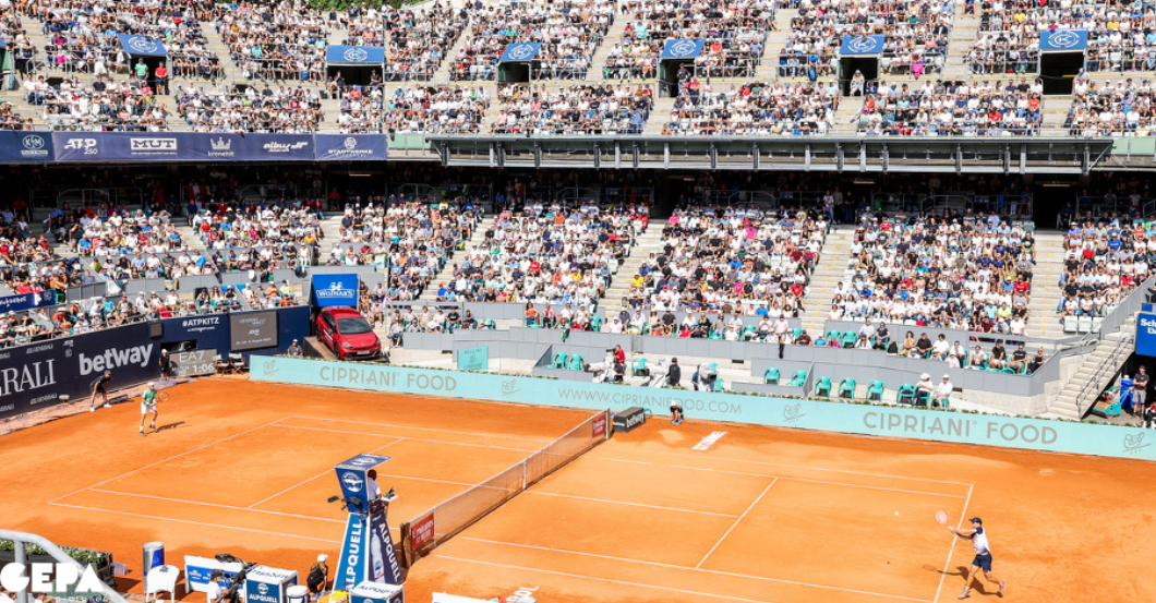 Spielen Sie selbst auf dem Generali Open-Court als Special-VIP!