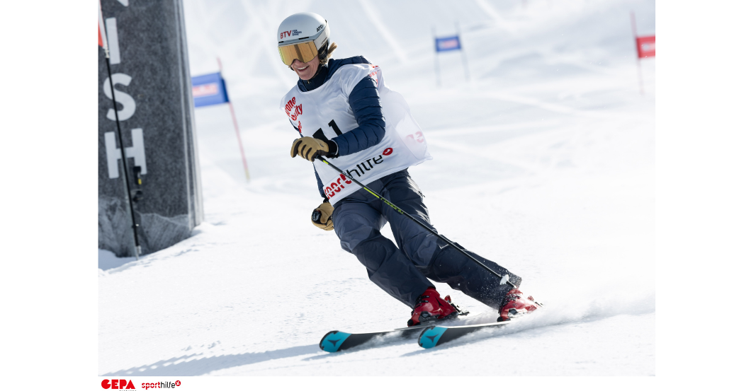 Getragene Startnummer von Marlies Raich signiert von Sportstars