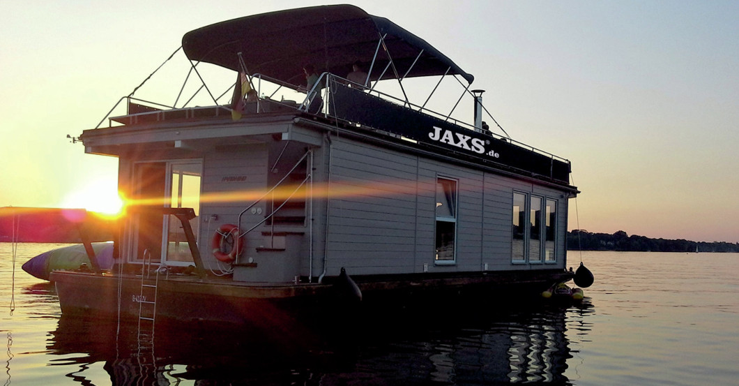 Mit Axel Schulz auf einem Luxus-Hausboot grillen