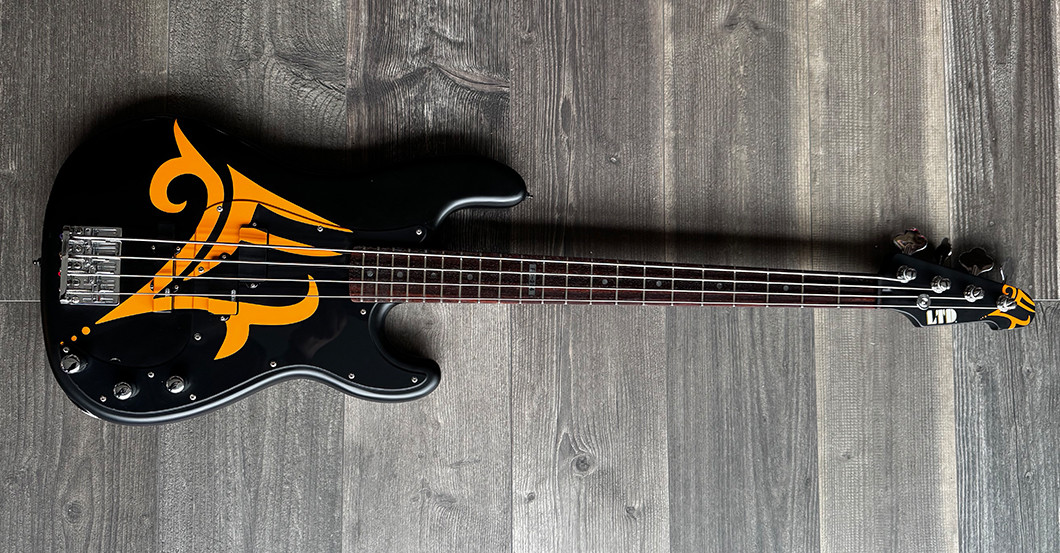 Den gespielten Bass der aktuellen LaFee-Tour 2025 ersteigern!