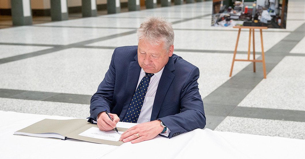 "BND - the headquarters": Signed Book on the new BND Headquarters