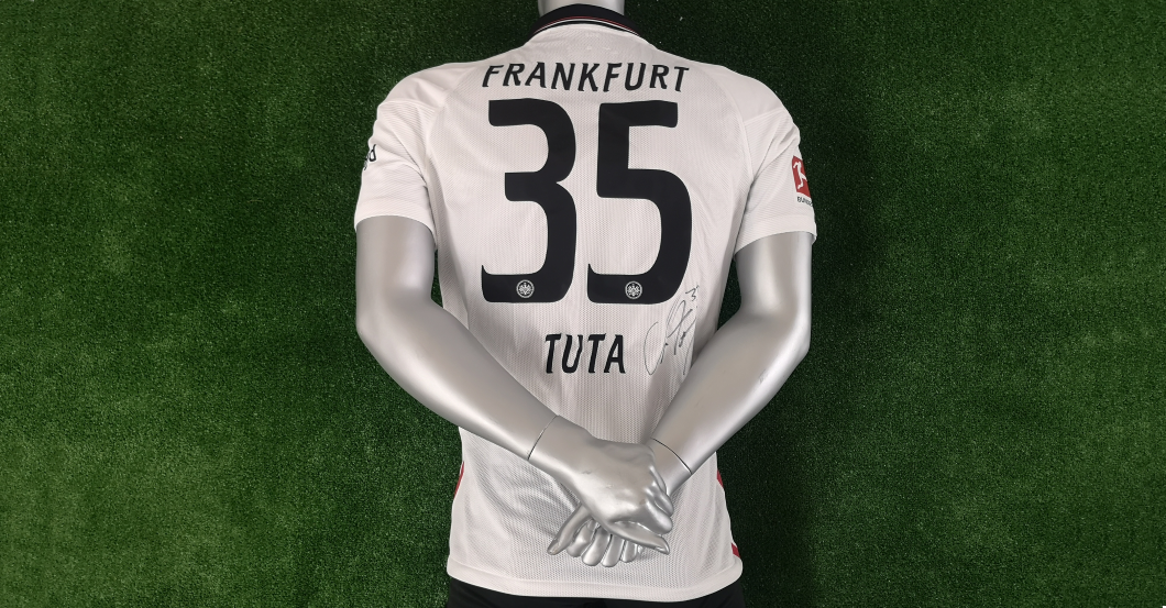 Eintracht Frankfurt-Stars unterm Hammer: Tutas Bundesligatrikot