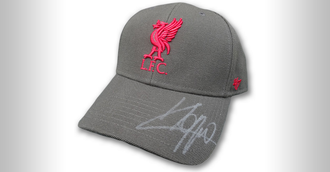 Zum Premier League-Start: Jürgen Klopps signierte Liverpool-Cap!