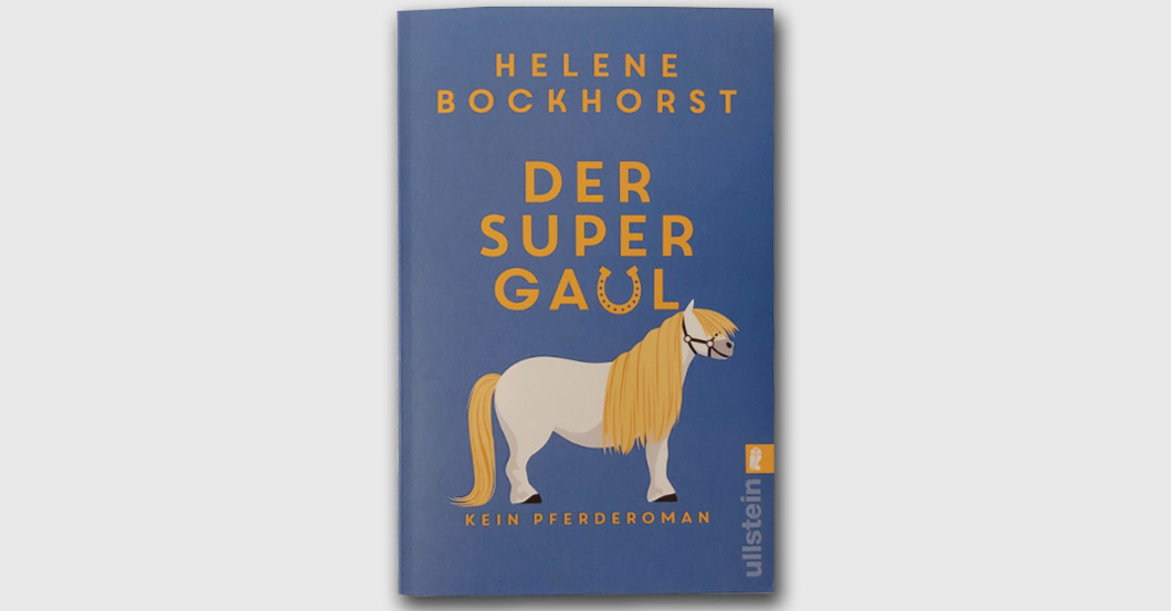 Comedienne Helene Bockhorst signiert ihr Buch „Der Supergaul“