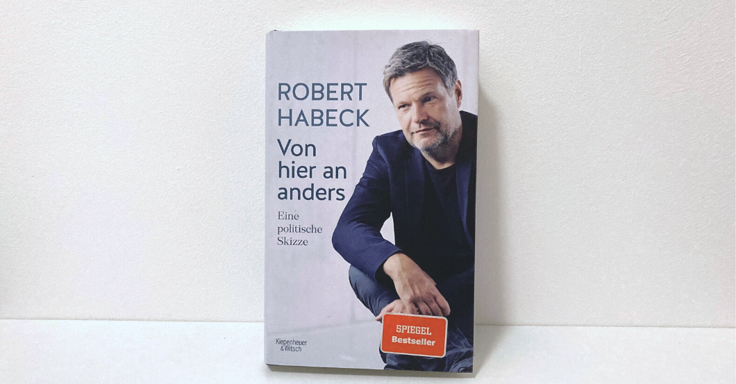 Robert Habeck und Andrea Paluch stiften signiertes Buchpaket