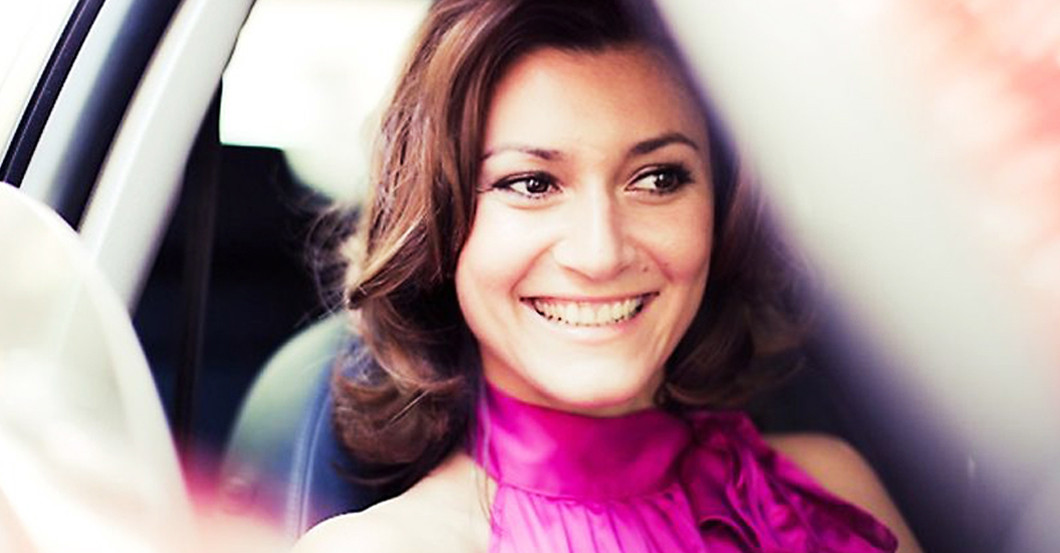 Das Designer-Kleid von RTL II-Moderatorin Sandra Thier