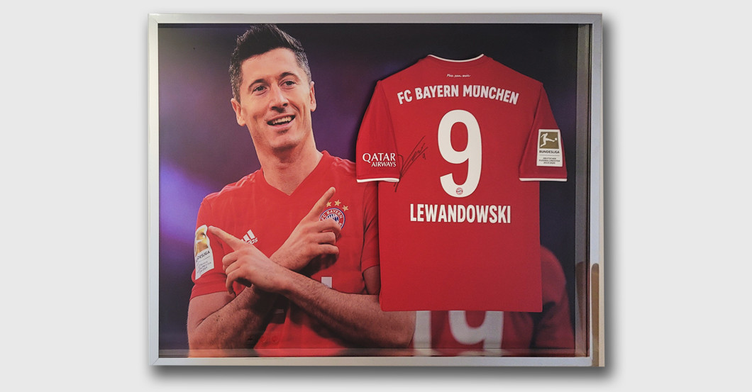 From Record Scorer Lewandowski - Signed Jersey in a Frame