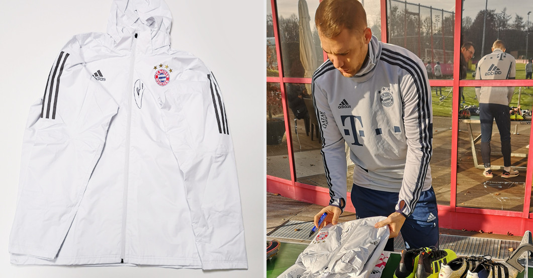 Germany's Star Keeper Manuel Neuer Signed a CL Jacket