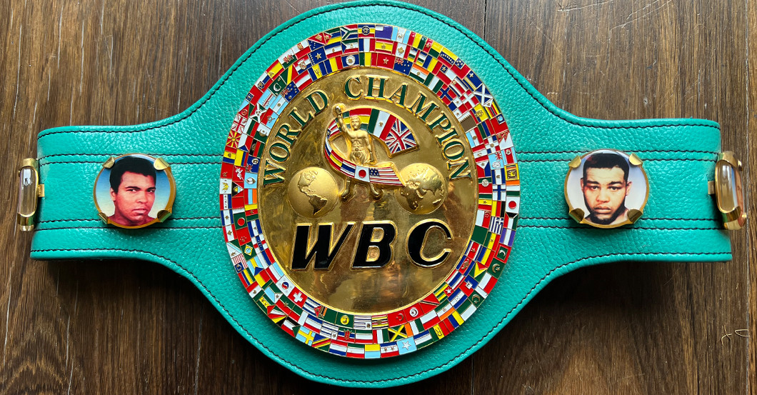 Muhammad Ali – signierte Replica seines Weltmeistergürtels!