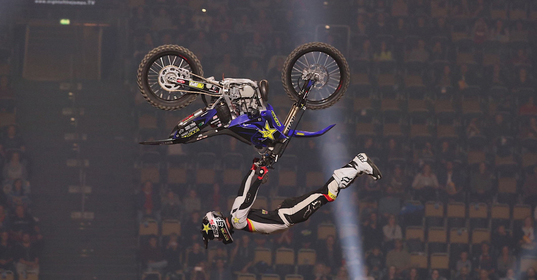 Experience the best motocross freestylers at Night of the Jumps