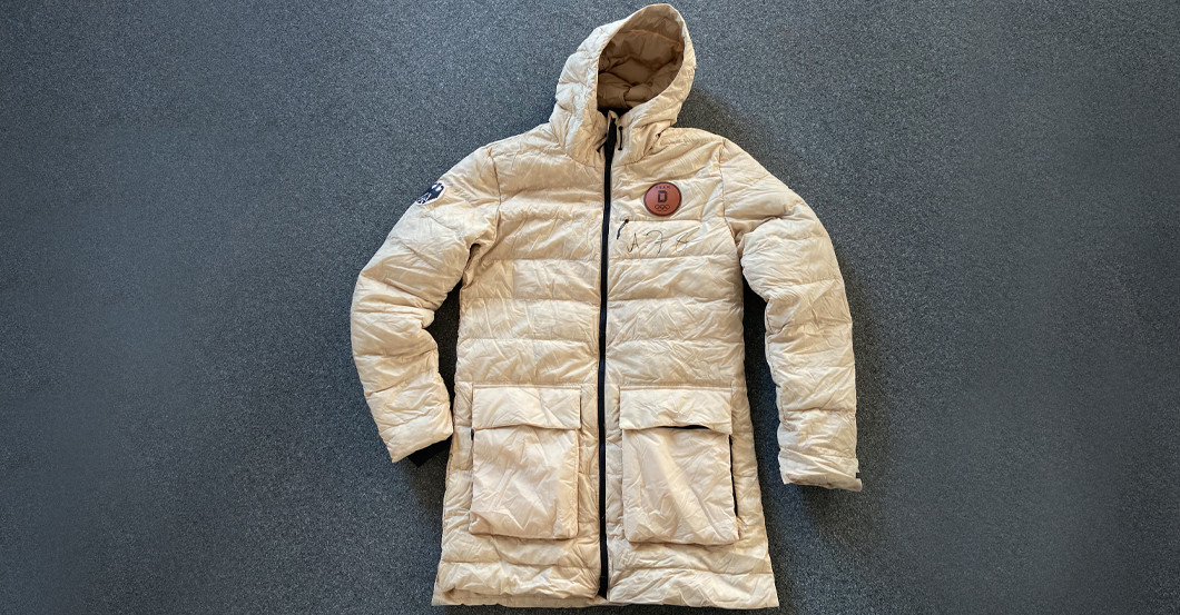 Skeleton Silver Medal Winner Jungk Donated an Olympics Coat