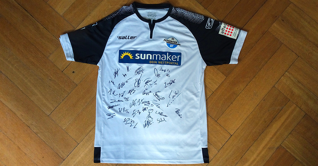 Saisonandenken für Paderborn-Fans: Teamsigniertes Trikot