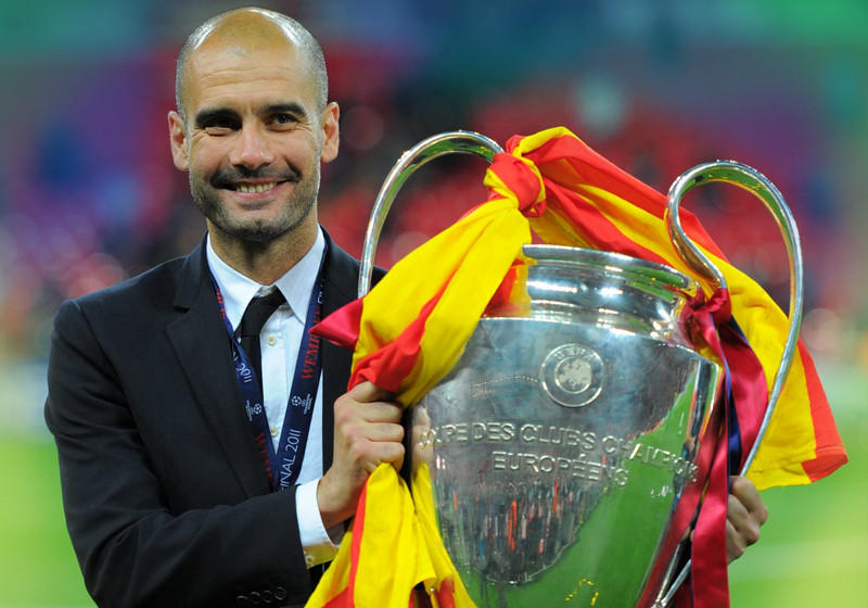 Pep Guardiola Fan-Set: Signiertes FC Barcelona-Trikot und Foto