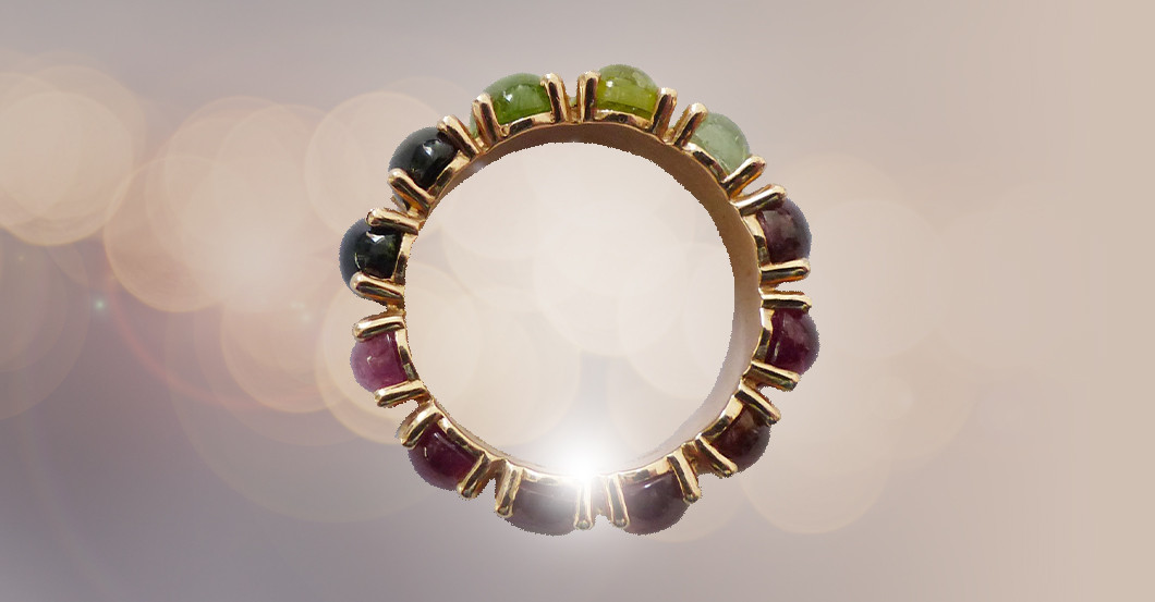 Beautiful Memory Ring Set With 12 Tourmalines