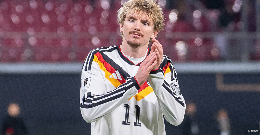 WOW: DFB-Superstar Nick Woltemade stiftet sein gesamtes Outfit!