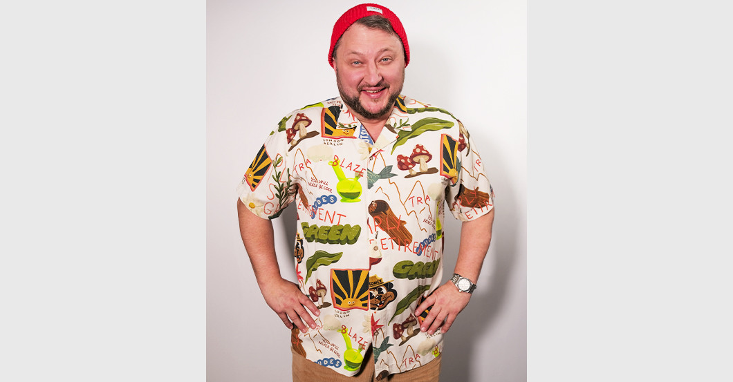 TV-Foodexperte Sebastian Lege versteigert sein buntes Hemd