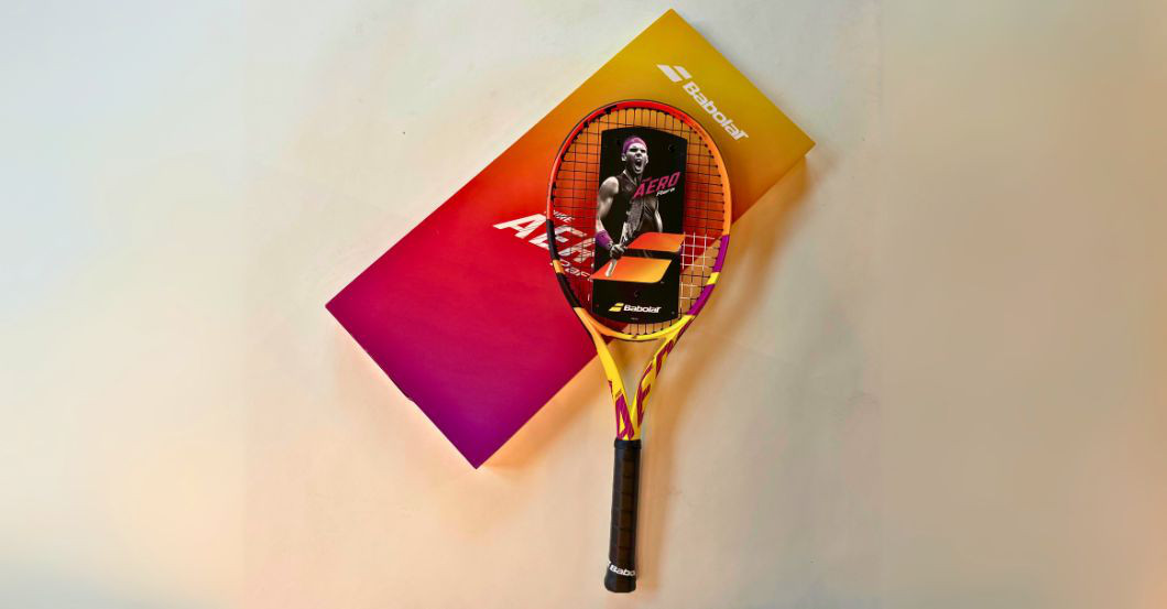 Wow: Tennis-Legende Rafael Nadal signiert Babolat Tennisracket!