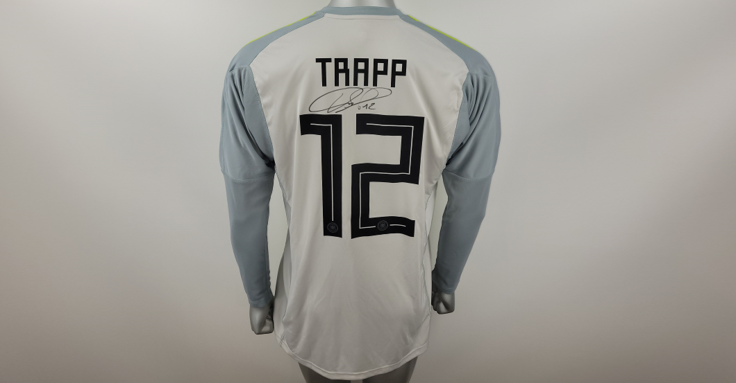 Signiertes DFB-Trikot von Kevin Trapp