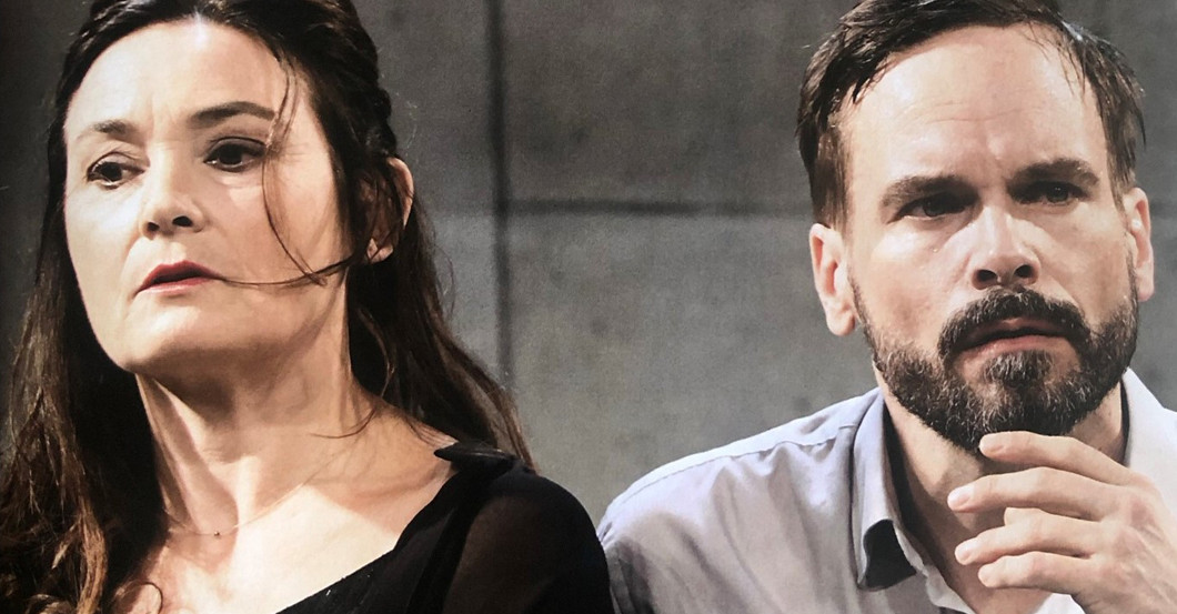 Schauspieler Wanja Mues zum Meet & Greet im Theater treffen
