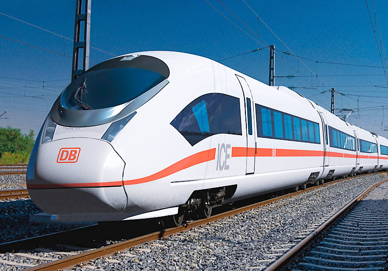 Besonderes Erlebnis: Einen ICE im Simulator selbst fahren